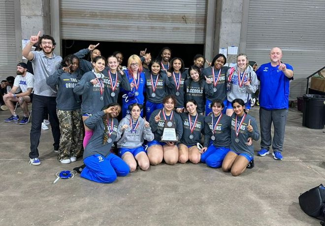 Frisco, Centennial Wrestling Teams Advance to Finals at State Duals