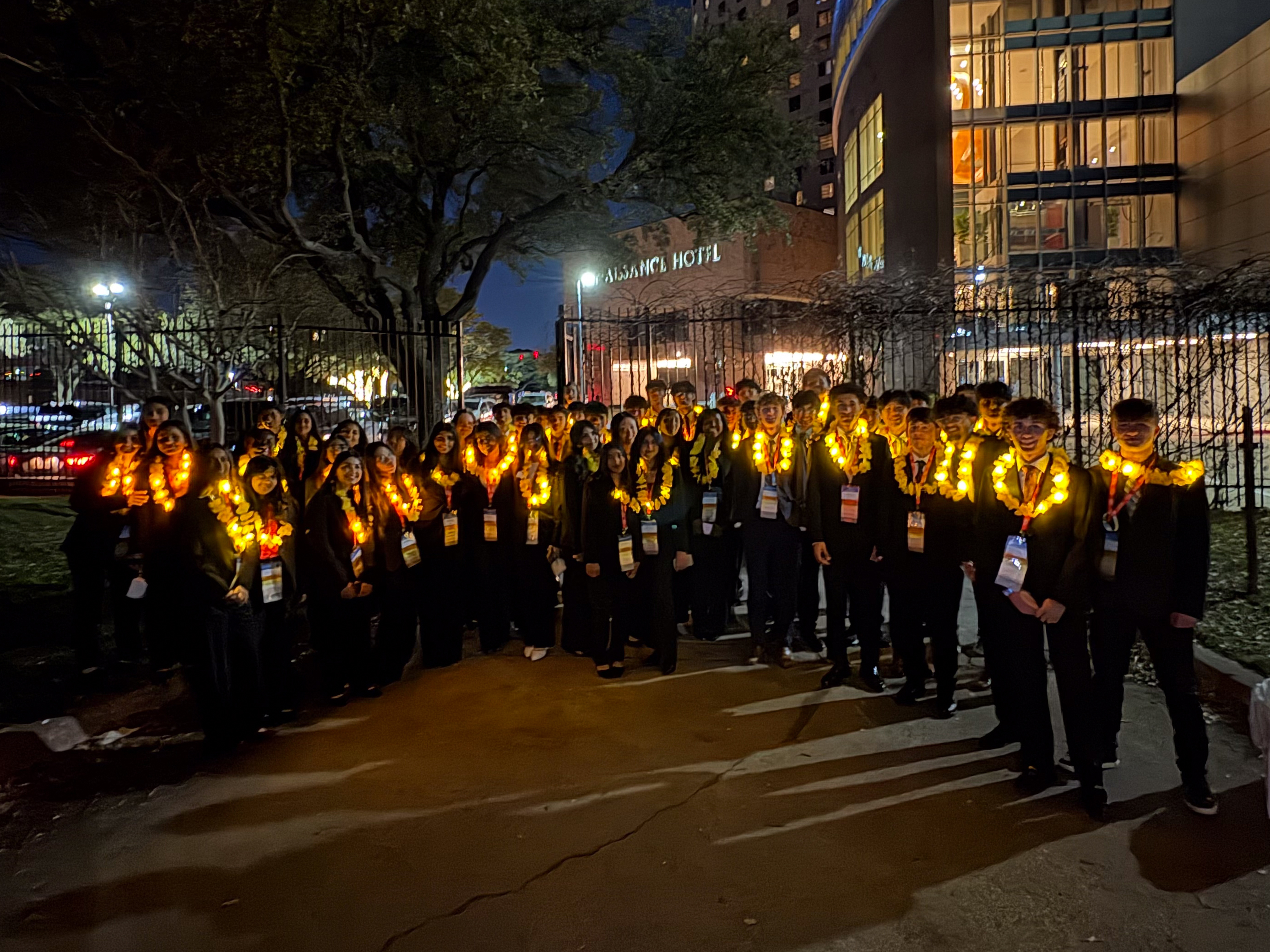 265 DECA Students Advance to International Contest